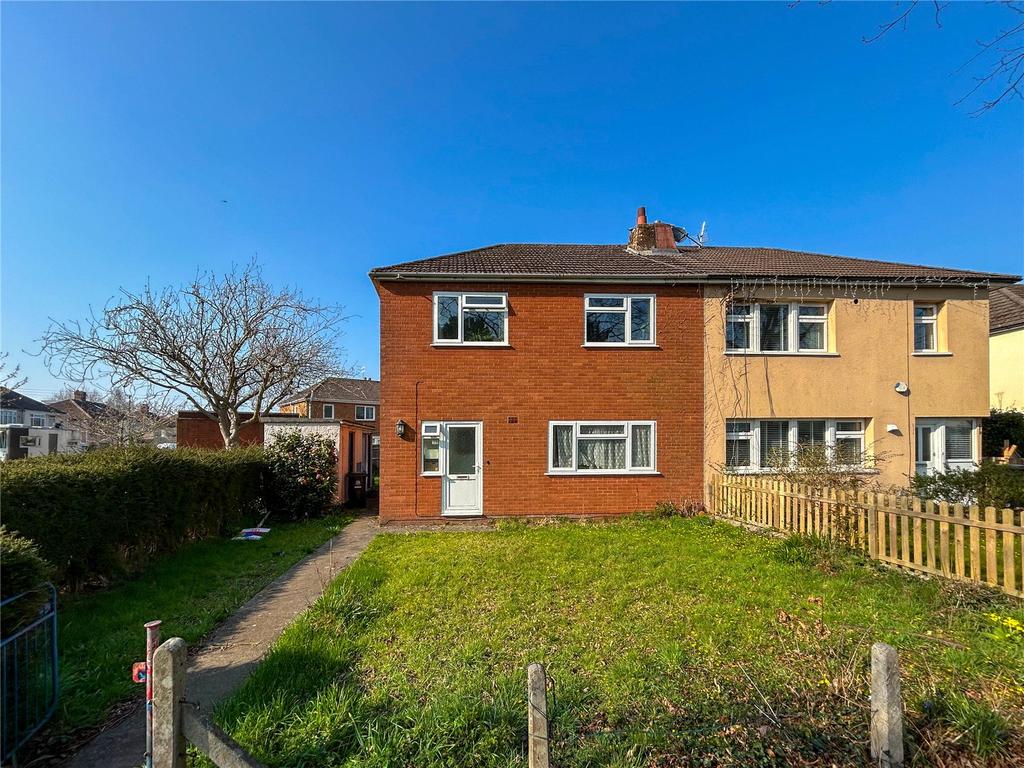 Begbrook Drive, Bristol BS16 4 bed end of terrace house to rent - £ ...