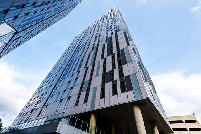 Michigan Point Tower A, 9 Michigan... Studio - £900 pcm (£208 pw)