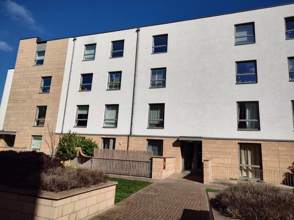 Dalgety Road, Edinburgh, Midlothian, EH7 2 bed flat to rent - £1,650 ...