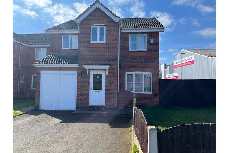 Eagle Lane, Great Bridge, Tipton 4 bed detached house - £1,600 pcm (£ ...