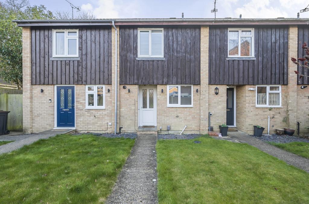 Knightswood, Woking GU21 2 bed terraced house for sale - £375,000
