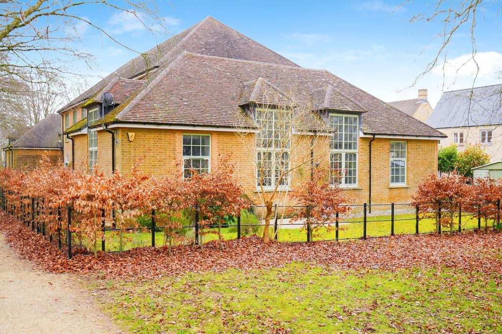 Upper Rissington, Gloucestershire 3 bed bungalow for sale - £399,950