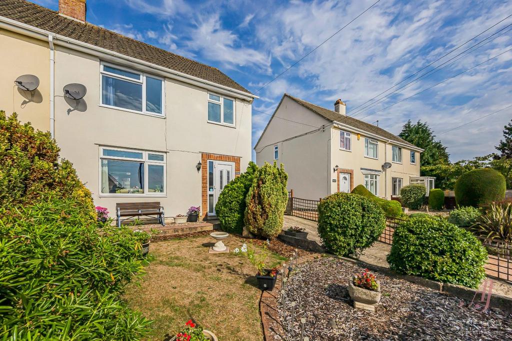Field Road, Stroud GL6 3 bed semi-detached house for sale - £374,000