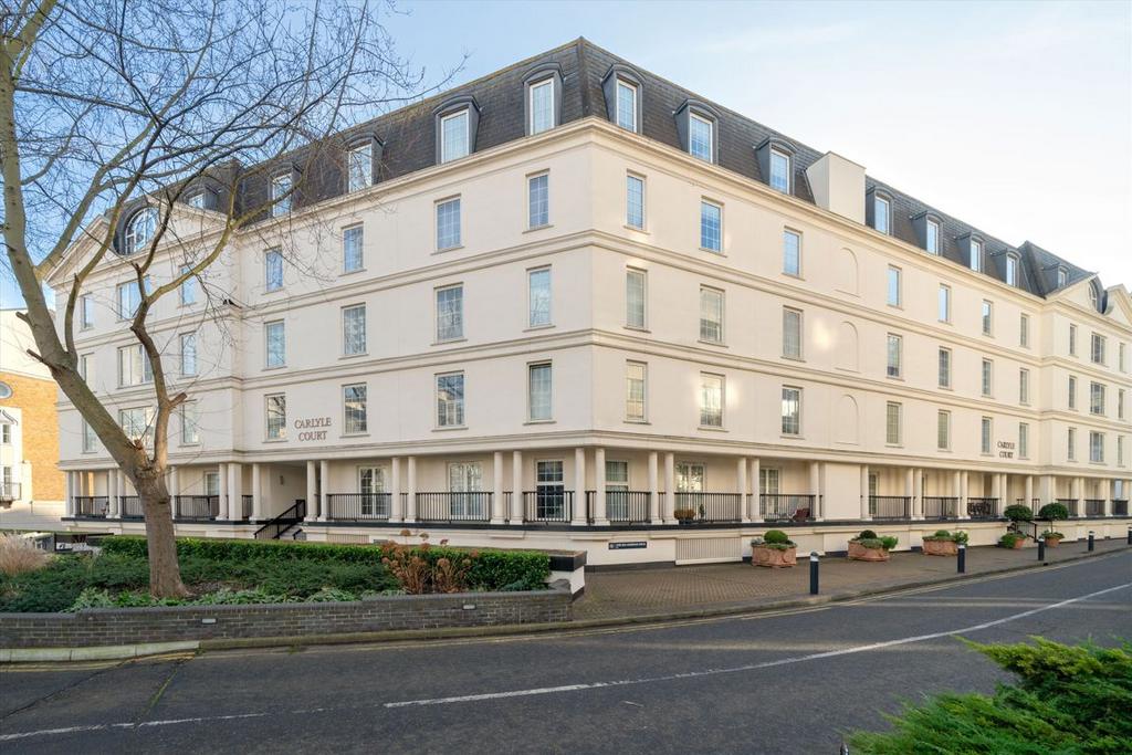 Carlyle Court, London SW10 2 bed flat - £2,999 pcm (£692 pw)