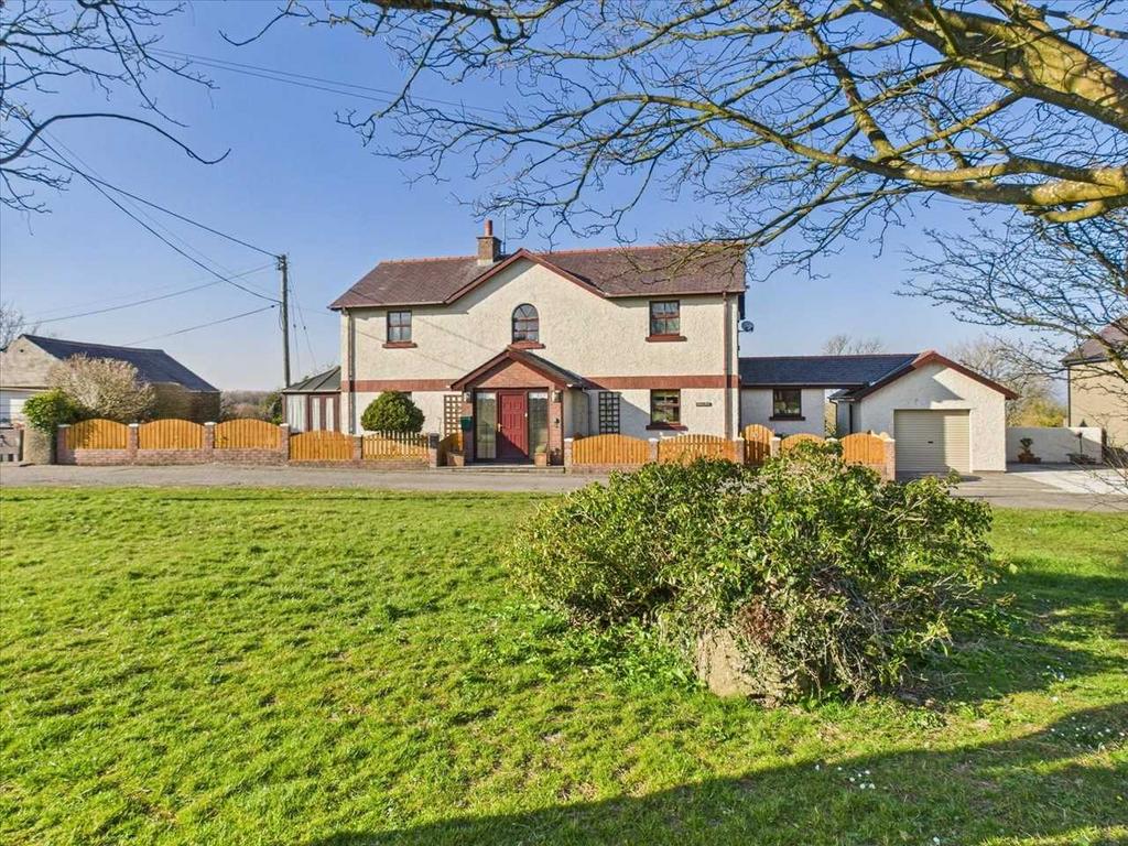 Llecyn Braf, Marianglas 3 bed detached house for sale - £450,000