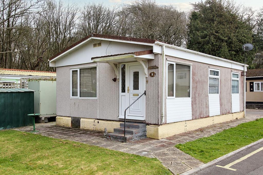 Ham Manor Park, Llantwit Major, CF61 2 bed park home for sale - £80,000