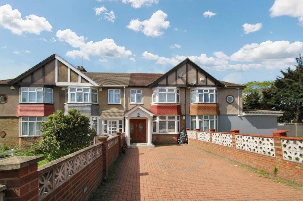 North Hyde Road, Hayes, UB3 4 bed semi-detached house for sale - £634,950