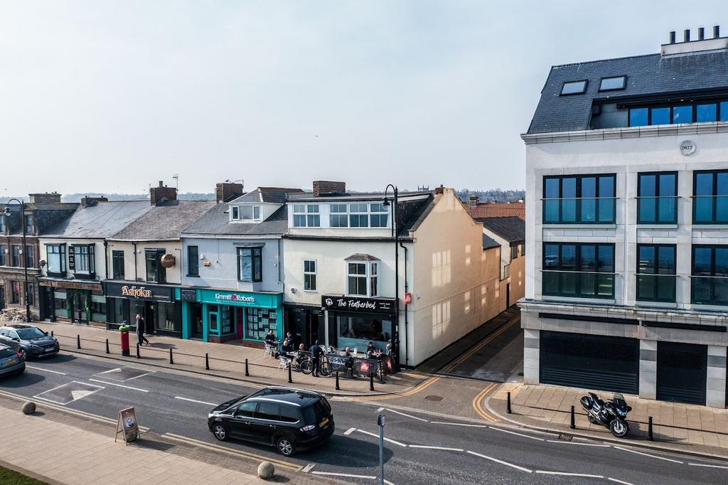North Terrace, Seaham, Co. Durham, SR7 4 bed apartment to rent - £1,250 ...