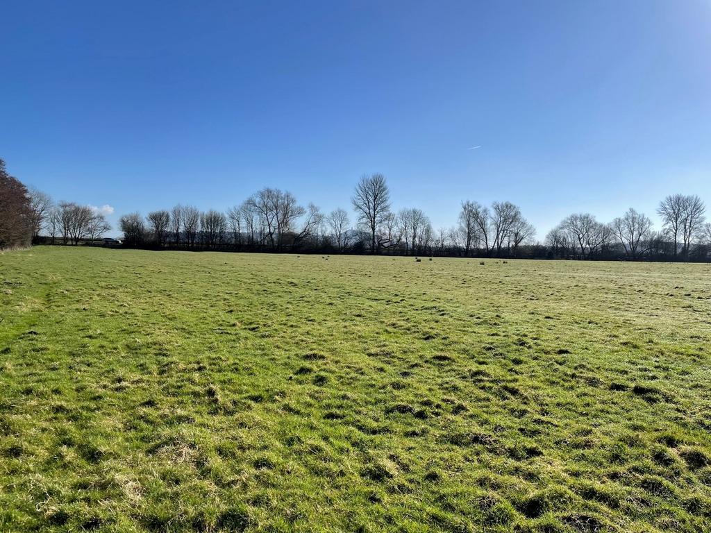 Lot A - Back River Drove, Sharpham, BA6 Farm land - £70,000