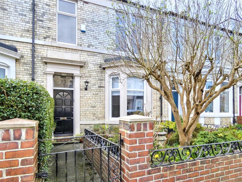 Alma Place, North Shields 2 bed ground floor flat for sale - £180,000