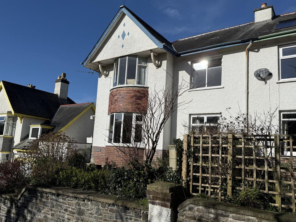 Cliff Terrace, Aberystwyth SY23 4 bed semi-detached house for sale - £ ...