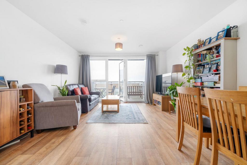 Loughborough Park, SW9 2 bed flat for sale - £550,000