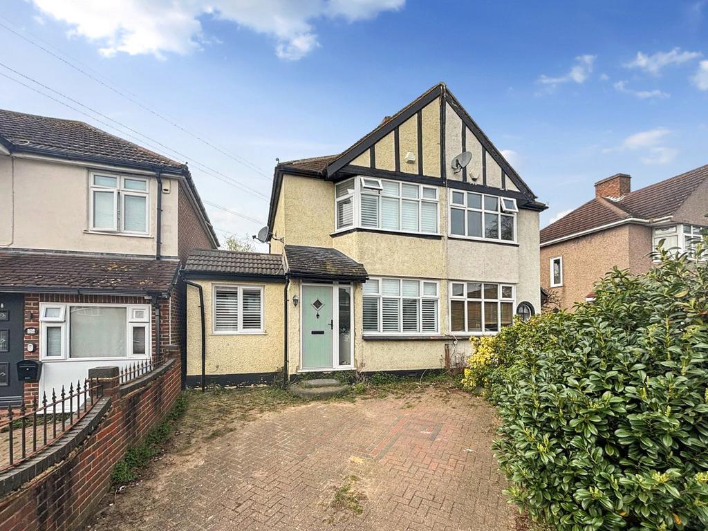 Penhill Road, Bexley, DA5 3 bed semi-detached house for sale - £425,000