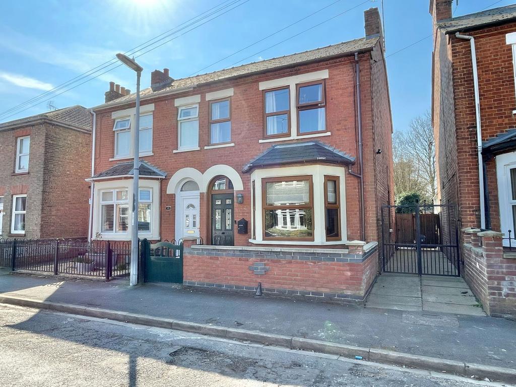 Colvile Road, Wisbech 4 bed semi-detached house - £240,000