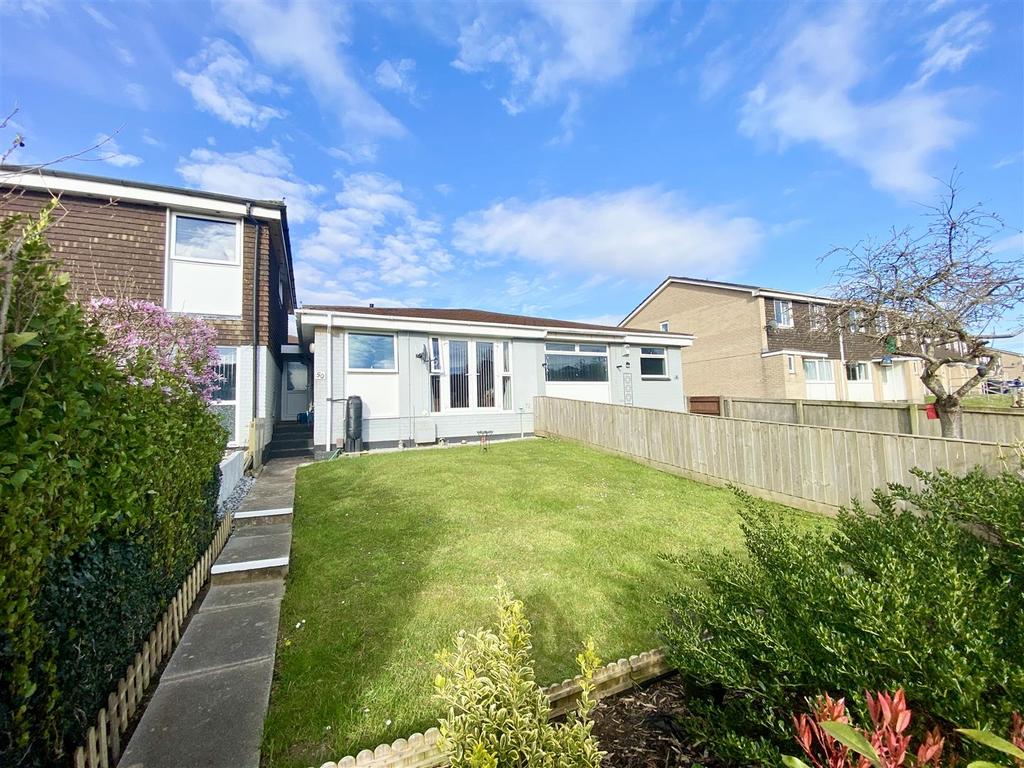 Downfield Walk, Plymouth PL7 2 bed semi-detached bungalow for sale - £ ...