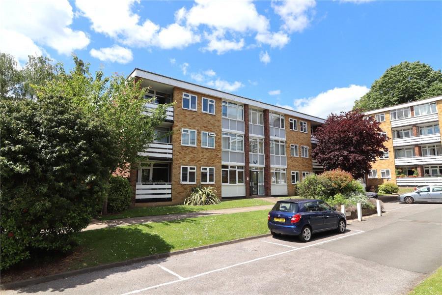 Radstone Court, Woking GU22 2 bed apartment - £1,700 pcm (£392 pw)