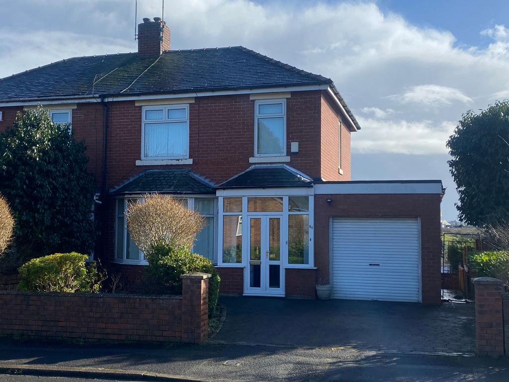 84 Alt Lane, Oldham, OL8 2EN 2 bed semi-detached house - £230,000