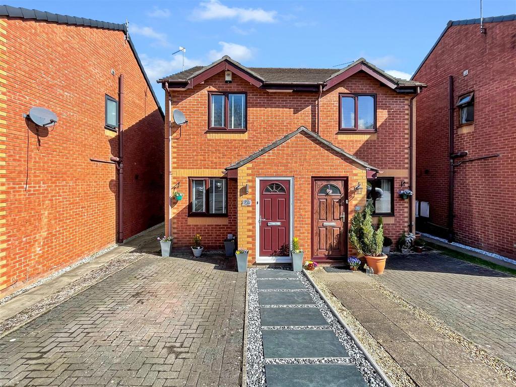 Bollin Drive, Congleton 2 bed semi-detached house for sale - £200,000