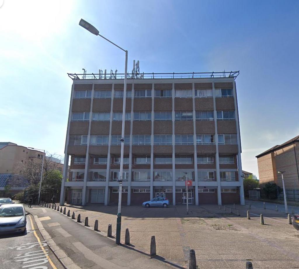 South Street, Romford Office to rent - £4,583 pcm (£1,058 pw)