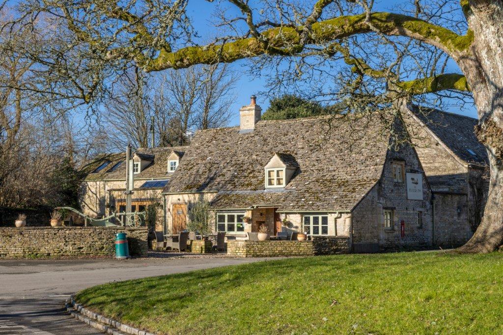 Cold Aston, Cheltenham... Pub - £650,000