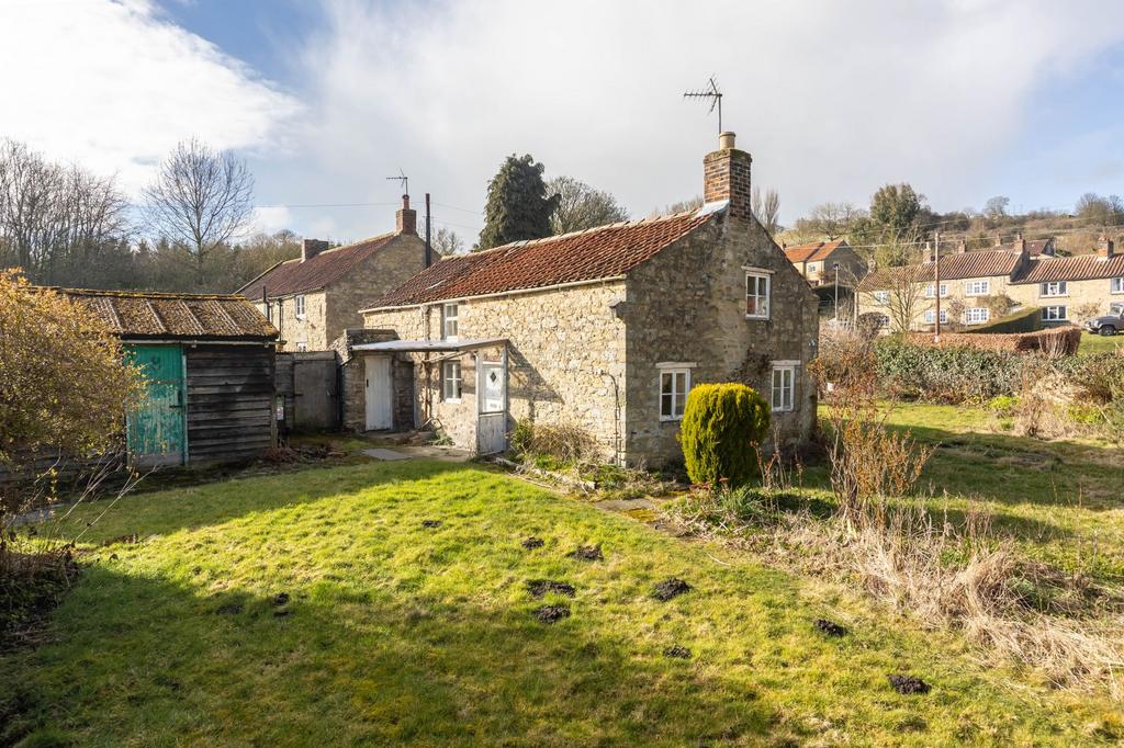 West End, Ampleforth YO62 2 bed detached house for sale - £175,000
