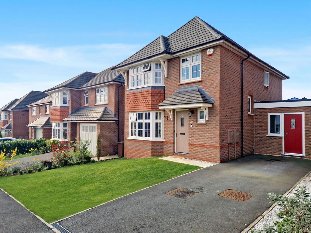Parr Bridge Pastures, Manchester M29 4 bed detached house - £450,000