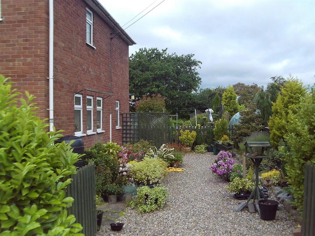 Walcot Road, Rodington, Shrewsbury 3 bed semi-detached house for sale ...