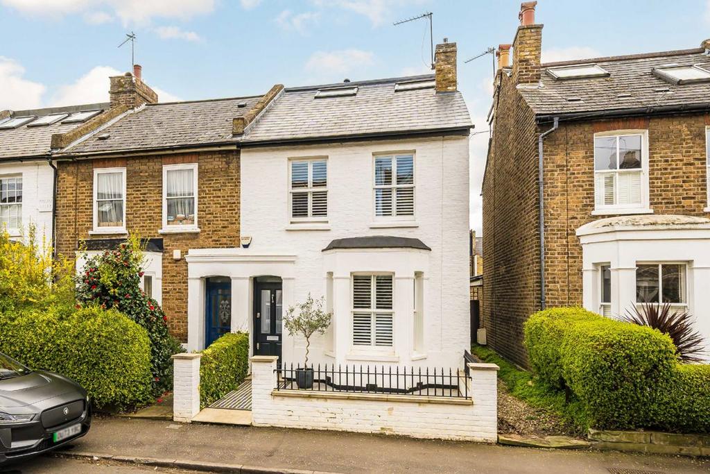 Heathfield North, Twickenham TW2 4 bed end of terrace house for sale - £1,250,000