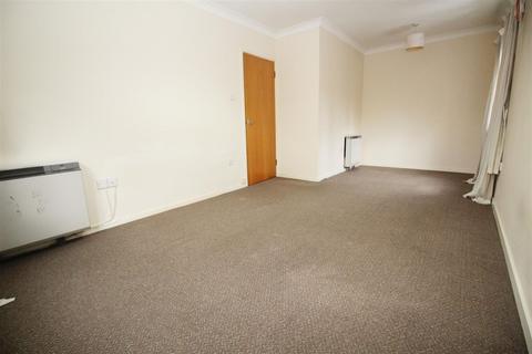Flats To Rent In Crawley | OnTheMarket