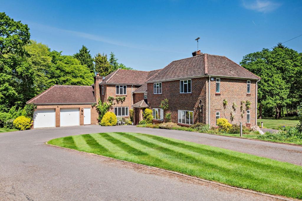 Bashurst Copse, Itchingfield... 5 bed detached house - £1,795,000