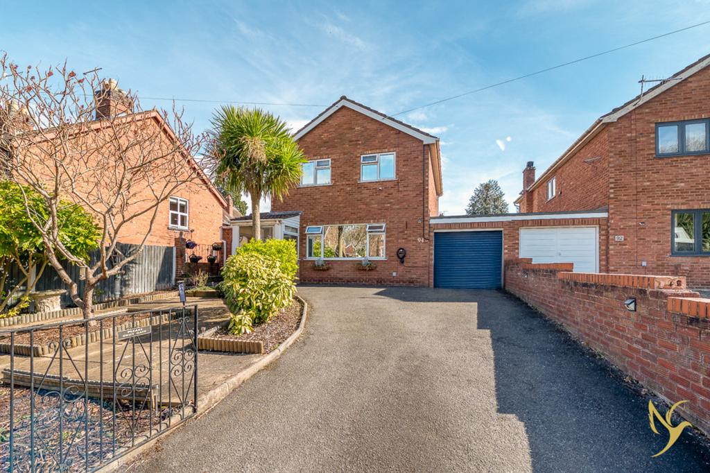 Malvern WR14 4 bed link detached house for sale - £395,000