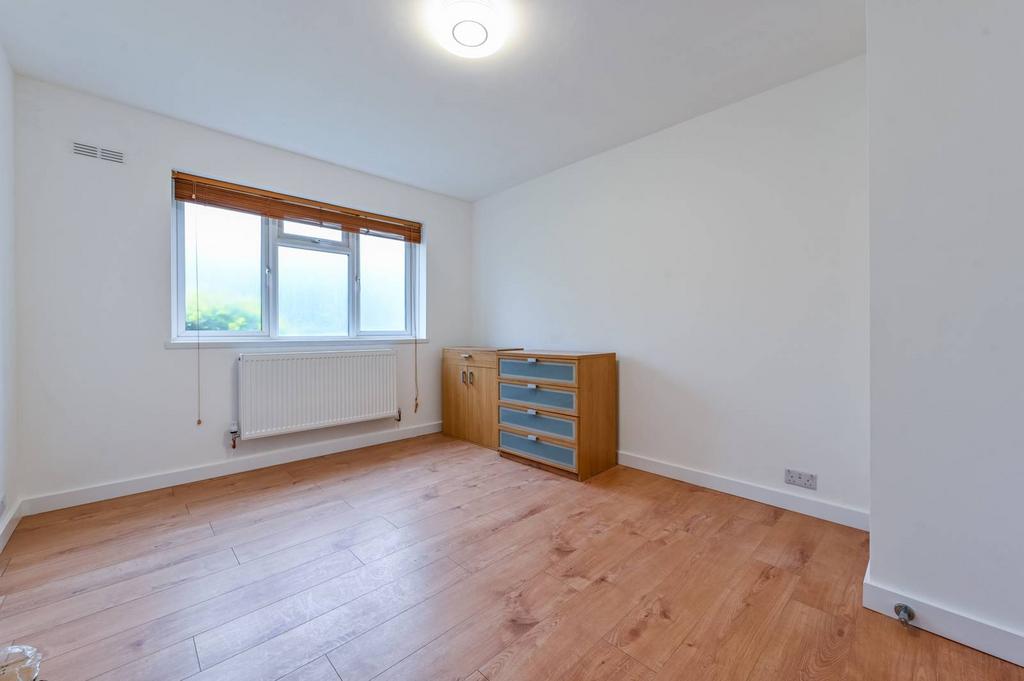 Hilldrop Crescent, Tufnell Park... 1 bed flat - £1,900 pcm (£438 pw)