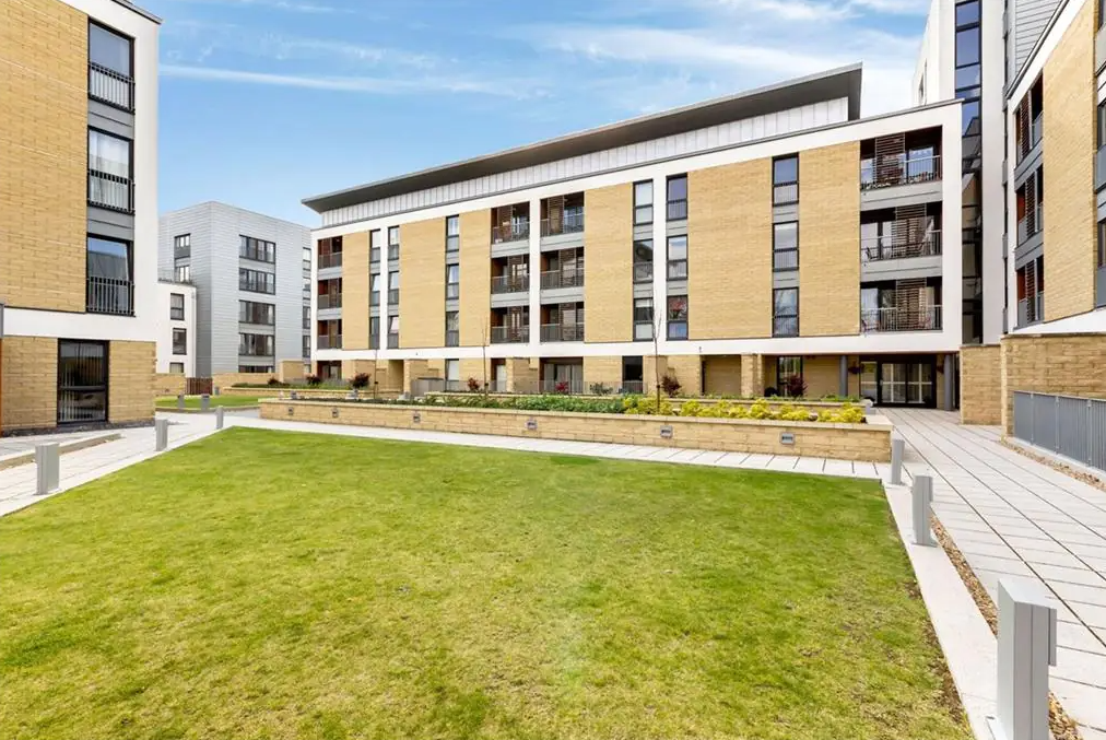 38, Kimmerghame Place, Edinburgh, EH4... 1 bed flat - £1,225 pcm (£283 pw)
