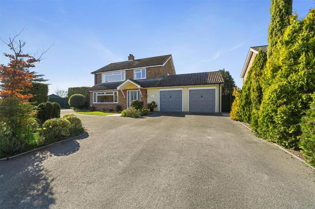 Mission Lane, East Bergholt 4 bed detached house for sale - £850,000