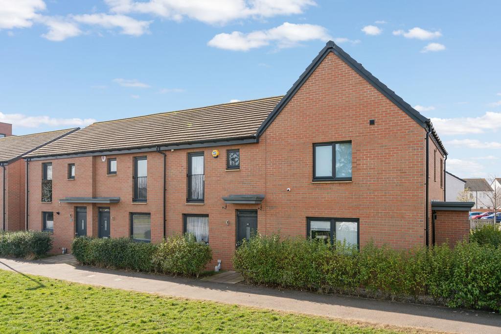 Greendykes Road, Edinburgh, EH16 2 bed terraced house for sale - £200,000