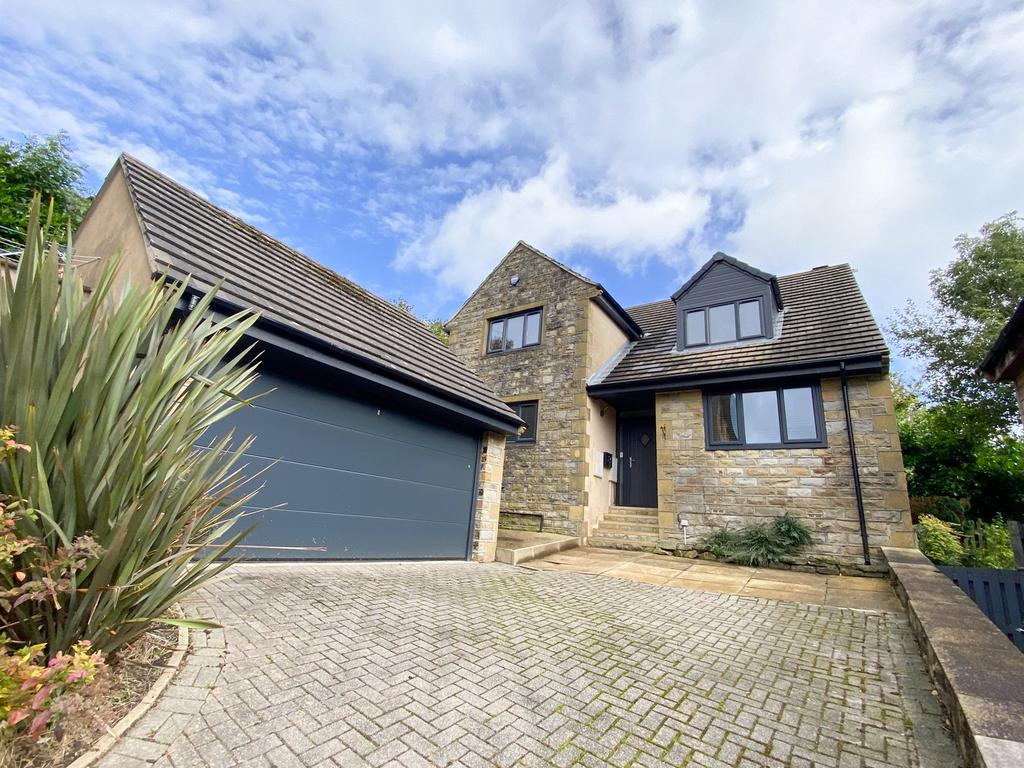 Victoria Springs, Holmfirth HD9 5 bed detached house - £1,800 pcm (£415 pw)