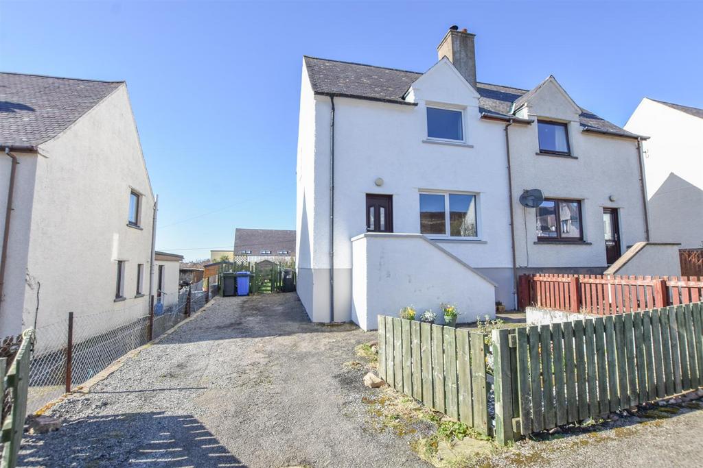 6 Manse Road, Kinlochbervie 2 bed semi-detached house for sale - £94,000