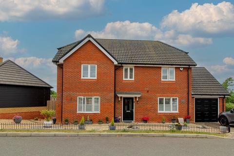 The Street, Thakeham, RH20 3 bed detached house - £650,000