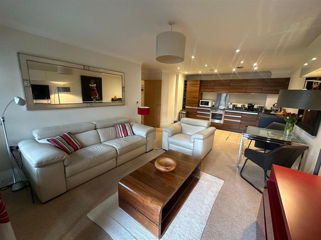 Furnace House, Walton Well Road, Oxford 2 bed flat - £2,650 pcm (£612 pw)