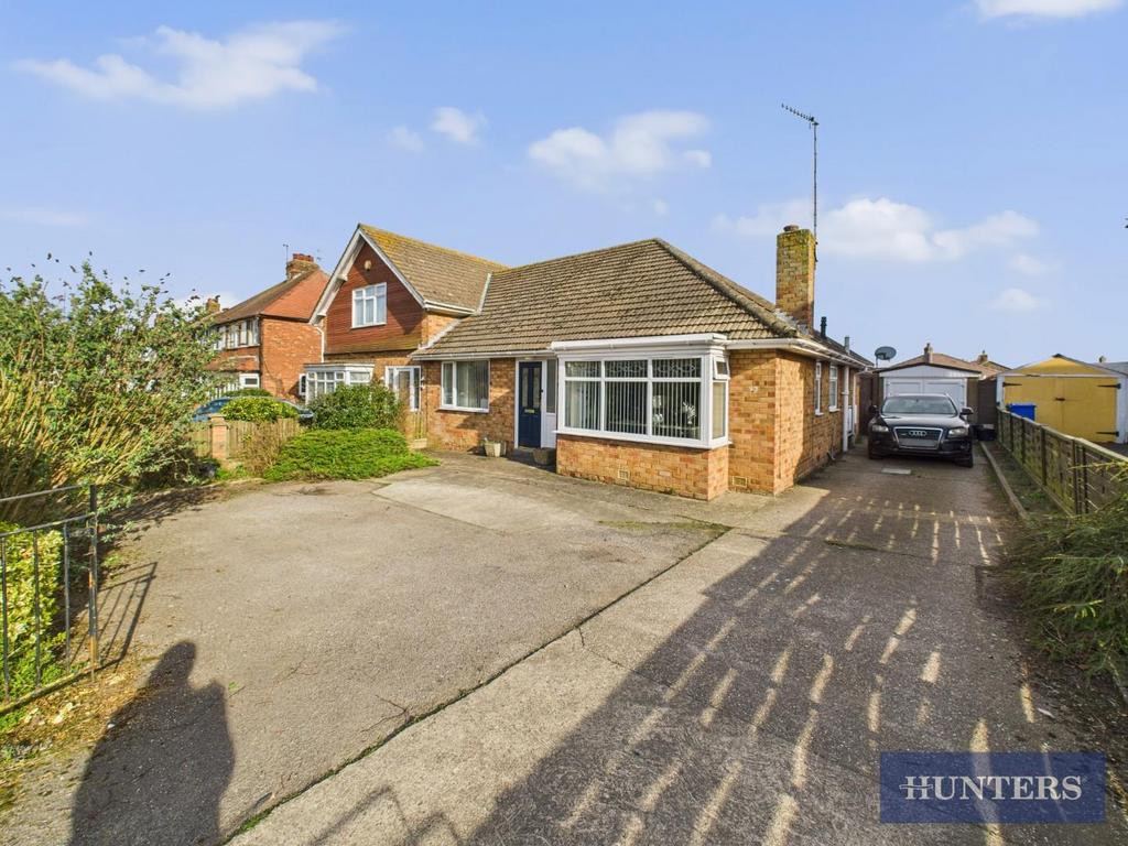 Muston Road, Filey 2 bed semi-detached bungalow for sale - £280,000