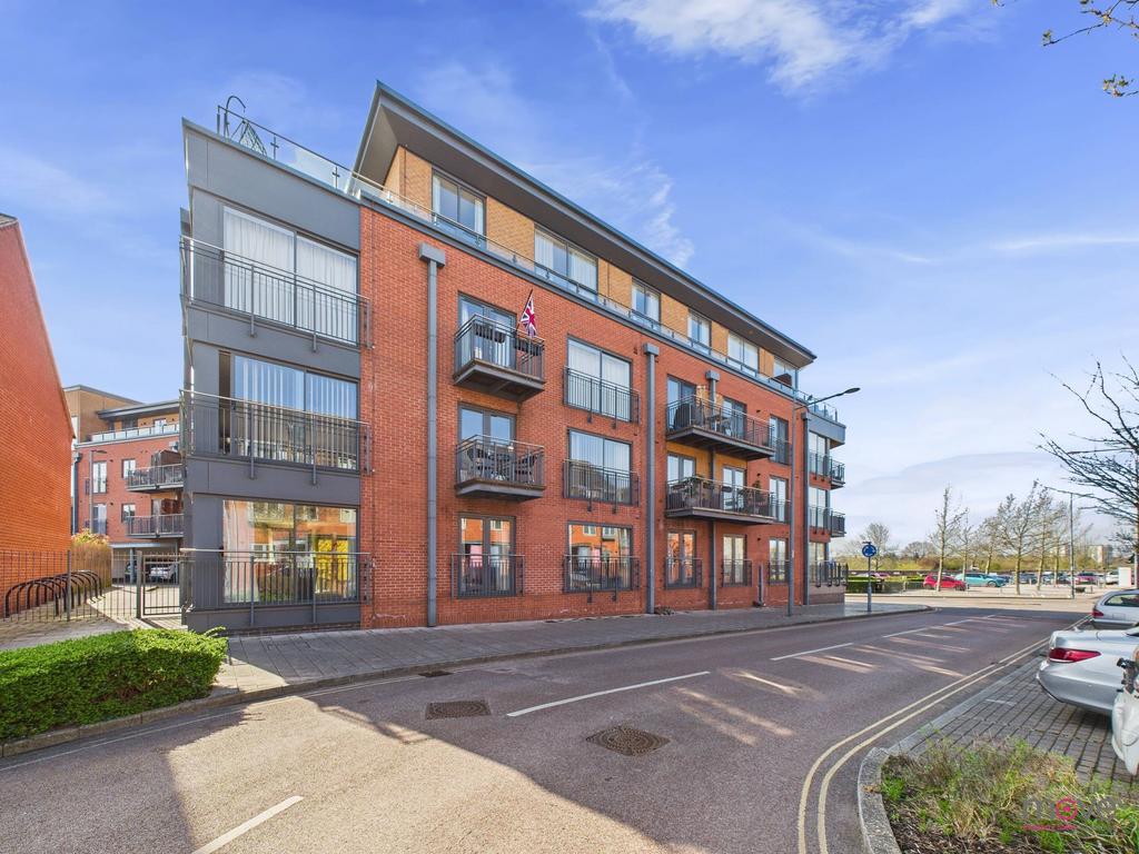 Crossley Road, Worcester WR5 2 bed flat for sale - £250,000
