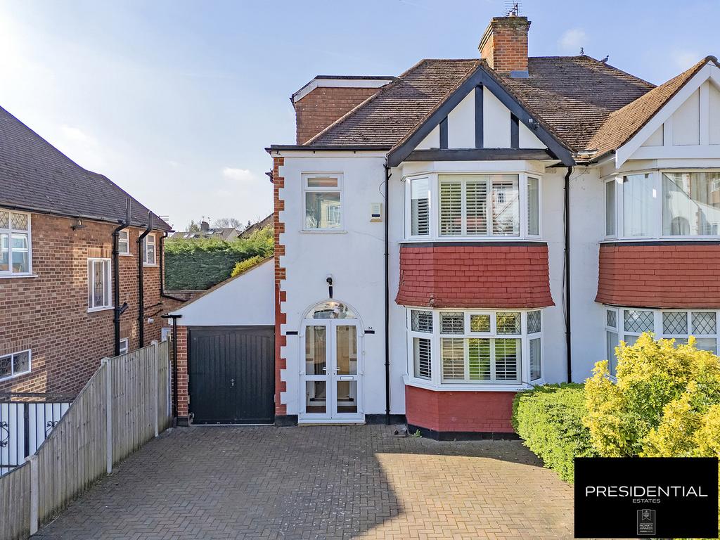 Loughton IG10 4 bed semi-detached house - £850,000