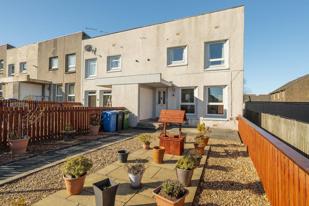 West Park Grove, Broxburn, EH52 3 bed end of terrace house - £145,000