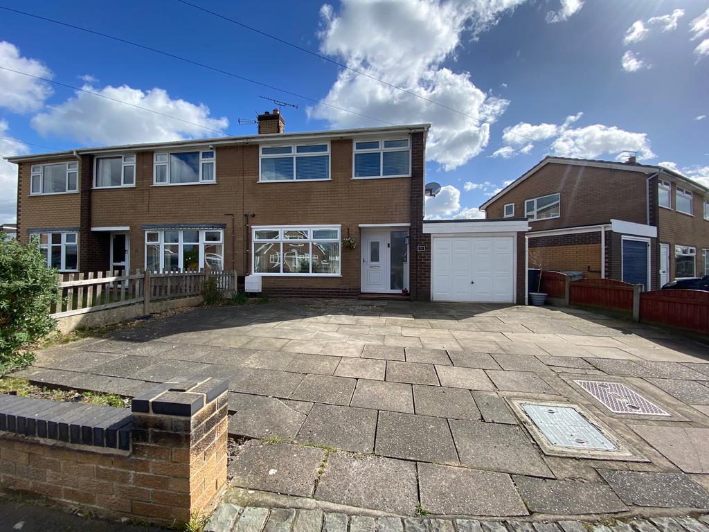 Roseberry Way, Haslington, Crewe 3 bed semi-detached house for sale - £ ...