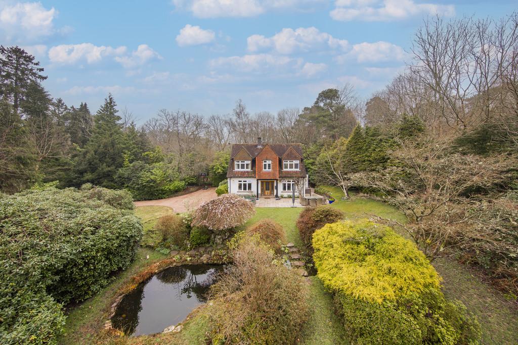 Stone Cross, Crowborough 5 bed detached house - £1,200,000
