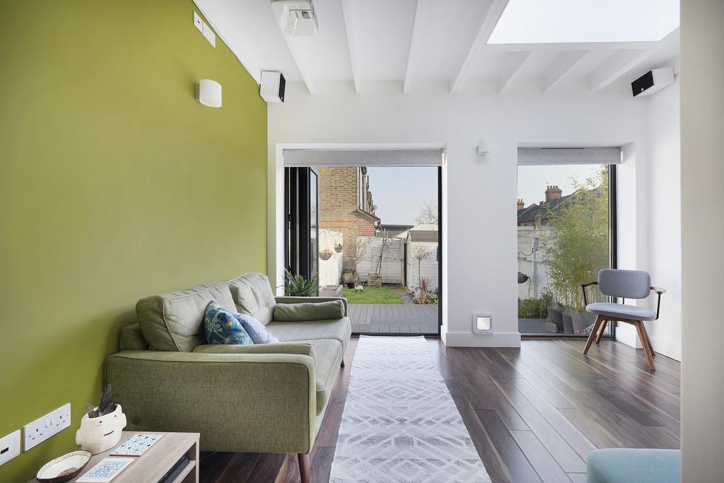 Stirling Road, Wood Green N22 2 bed terraced house - £600,000