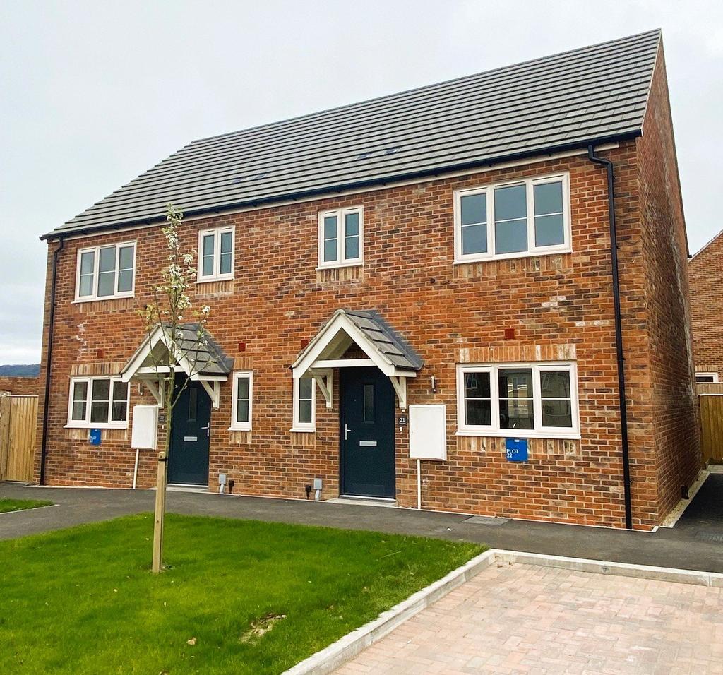 Copper Beech View, Newport, Berkeley... 3 bed semi-detached house - £ ...