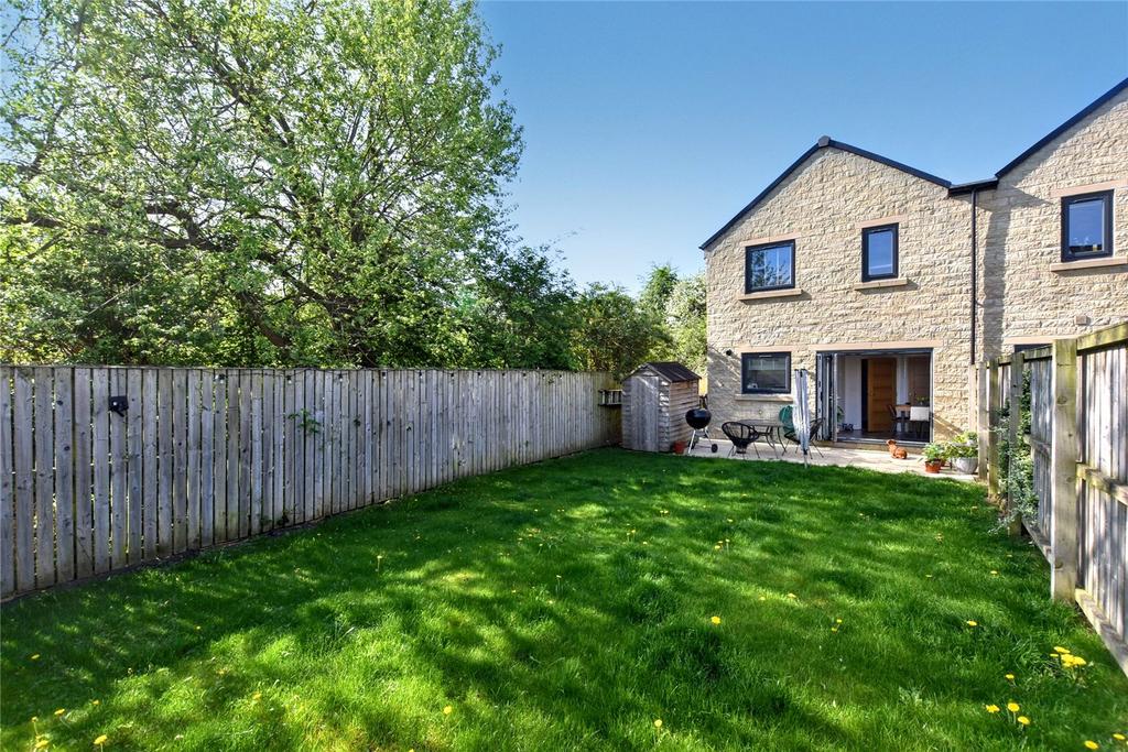 Cygnet Way, Shipley, West Yorkshire 3 bed townhouse for sale - £239,950