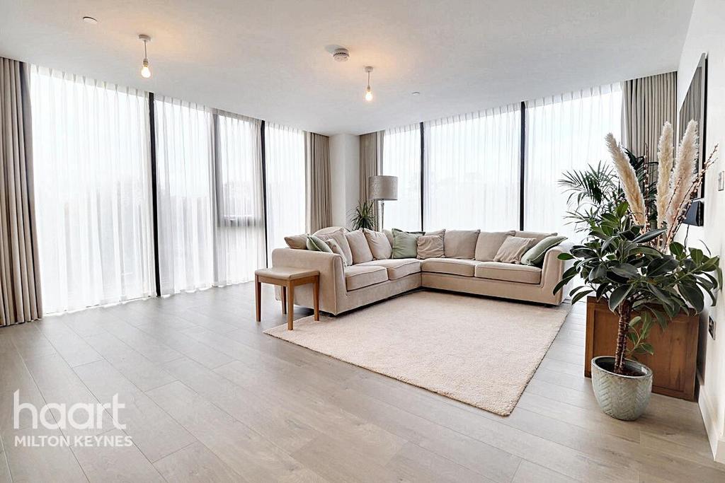 Buckingham Road, Bletchley 2 bed apartment for sale - £270,000