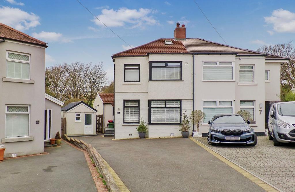 Rumney, Cardiff CF3 3 bed semi-detached house - £370,000